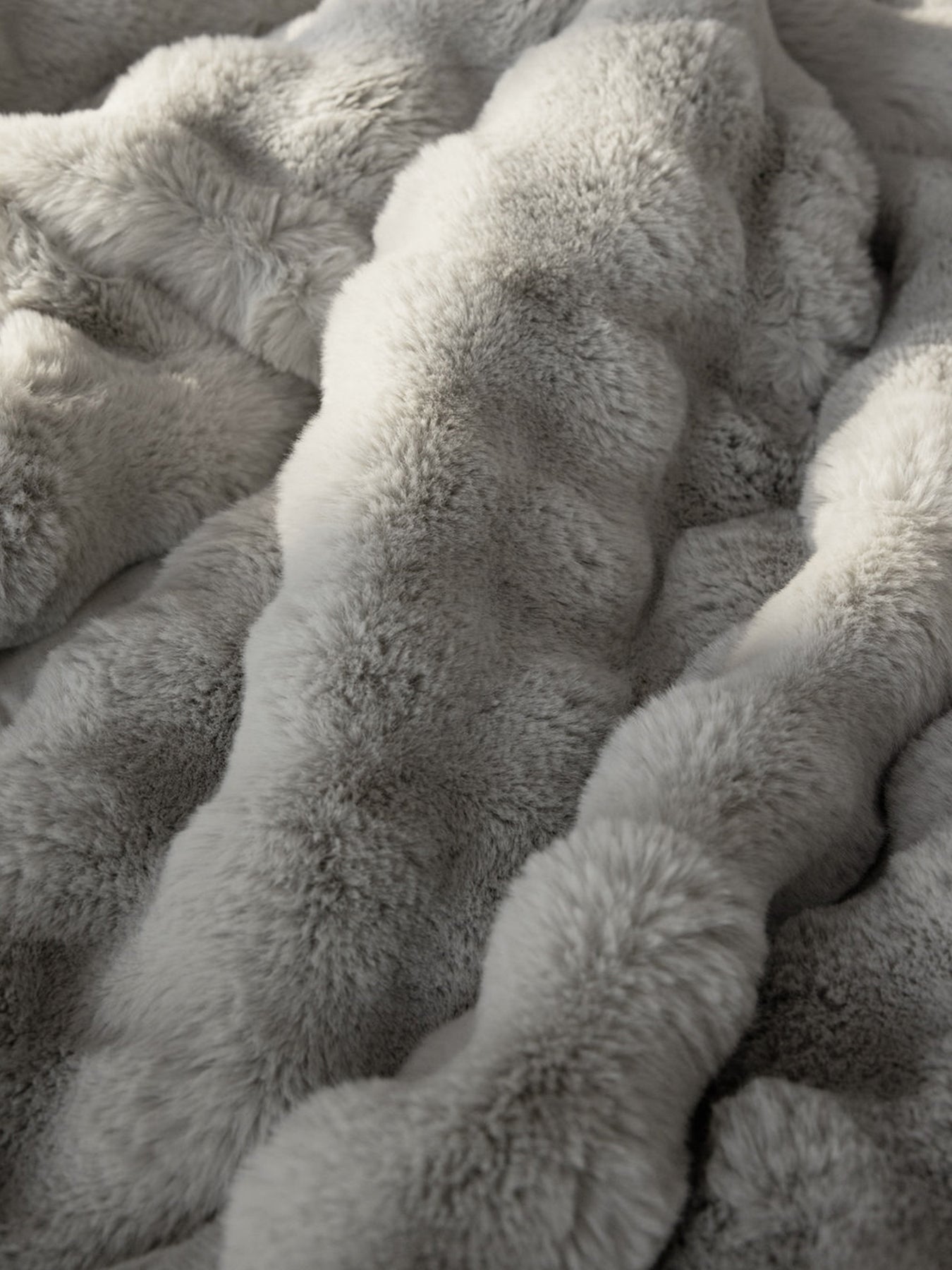 Cozy Earth Bubble Cuddle Blanket | Natural Linens